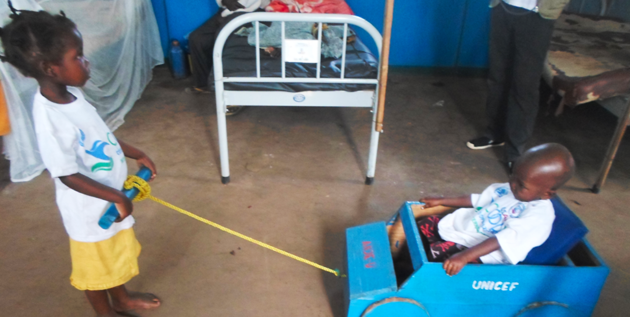 Recreational kits for the recovery of malnourished children | COOPI